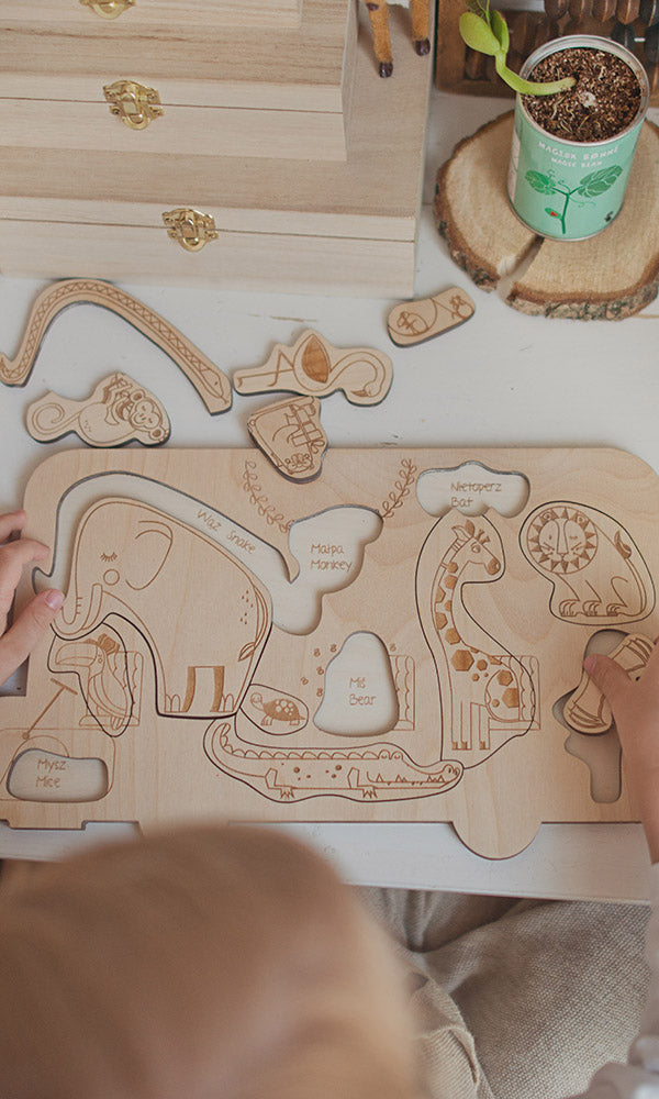 Big Red Bus Wooden Puzzle | Stuka Puka – A Hopping Bunny