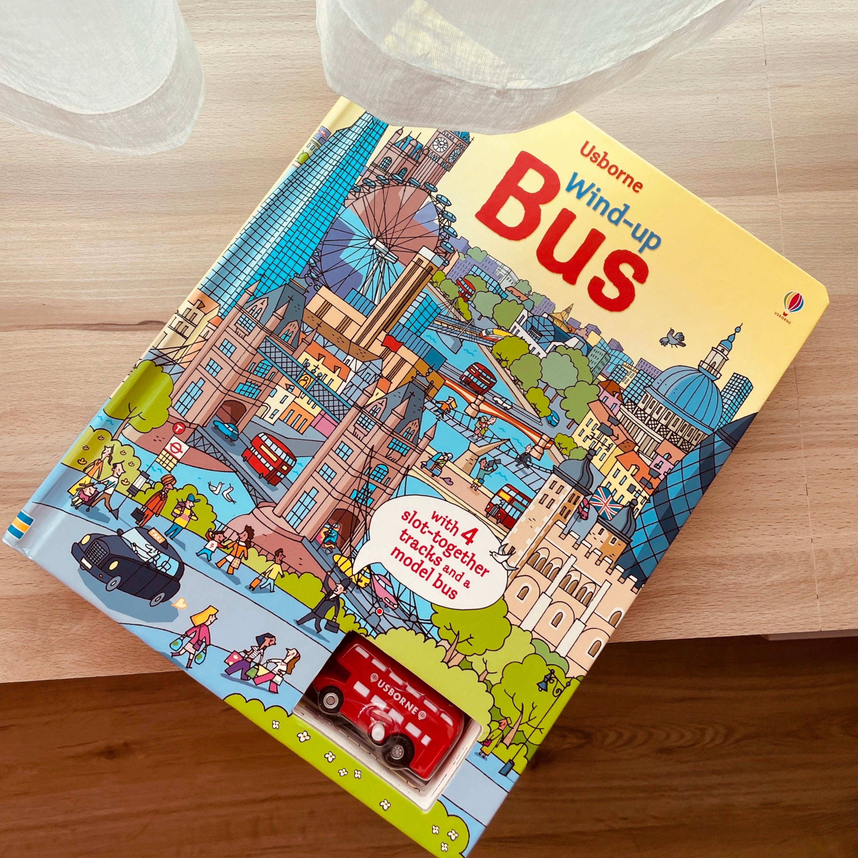 Wind-Up : Bus – A Hopping Bunny